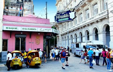 Kuba - Ruinen, Strand und Oldtimer - Mortimer Reisemagazin